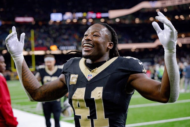 Big Congratulations: to Alvin Kamara as he signs his First $106 million ...
