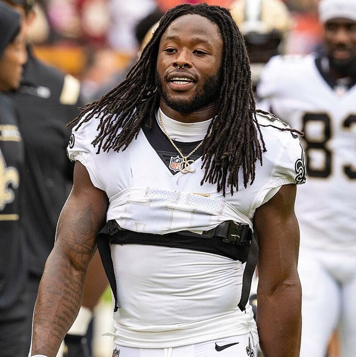 Alvin Kamara has agreed to a massive three-year, $45.75 million ...