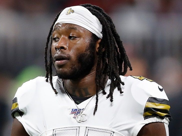 Alvin Kamara has agreed to a massive three-year, $45.75 million ...